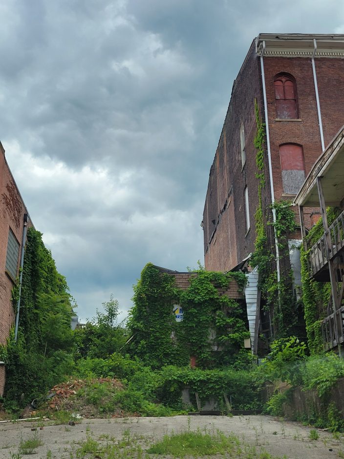 County’s blight program to demolish remnants of Washington building ...